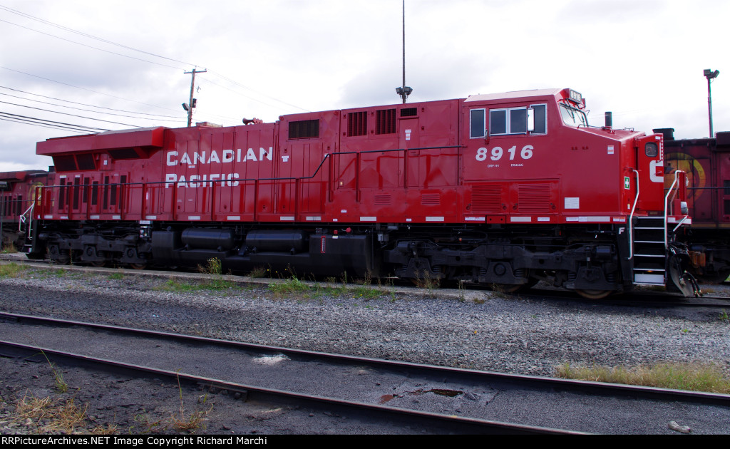 CP 8916